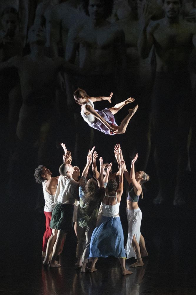 MARIA ROVIRA CREA DANCE | Classicand